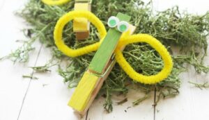 10 Fab and Easy Firefly Crafts for Preschoolers - Education Outside